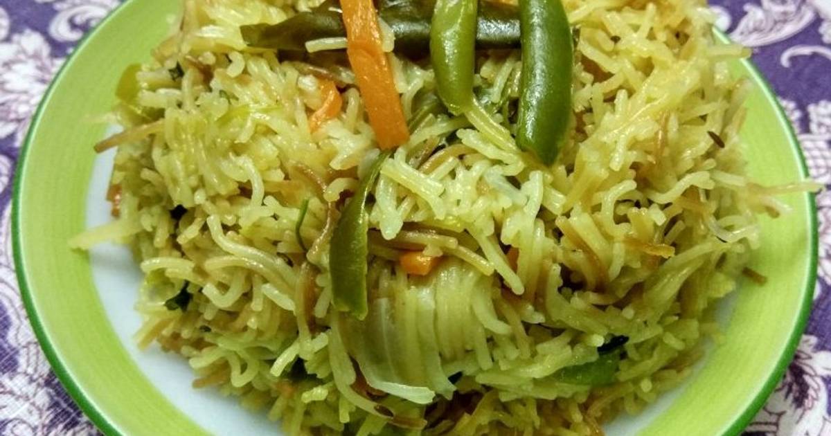 Veg semiya upma Recipe by lavanya gunda - Cookpad