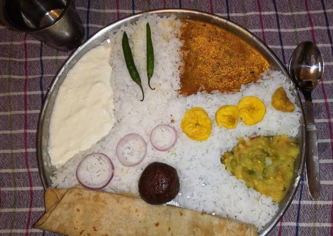 Rice Sambar Alu Sabji Recipe by Chaya Kulkarni - Cookpad