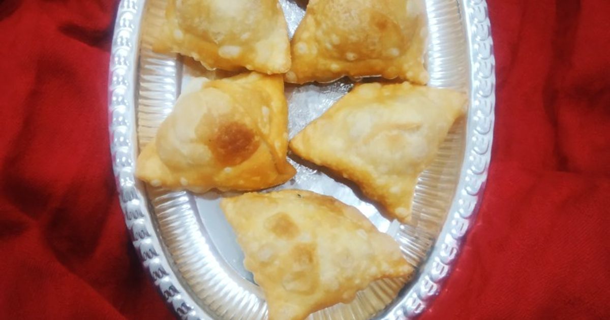 Sweet Dry Fruit Samosa Recipe by Sheetal Gupta - Cookpad