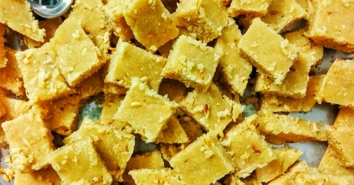 Coconut Mawa Barfi Recipe by Jaipurfoodfactory - Cookpad