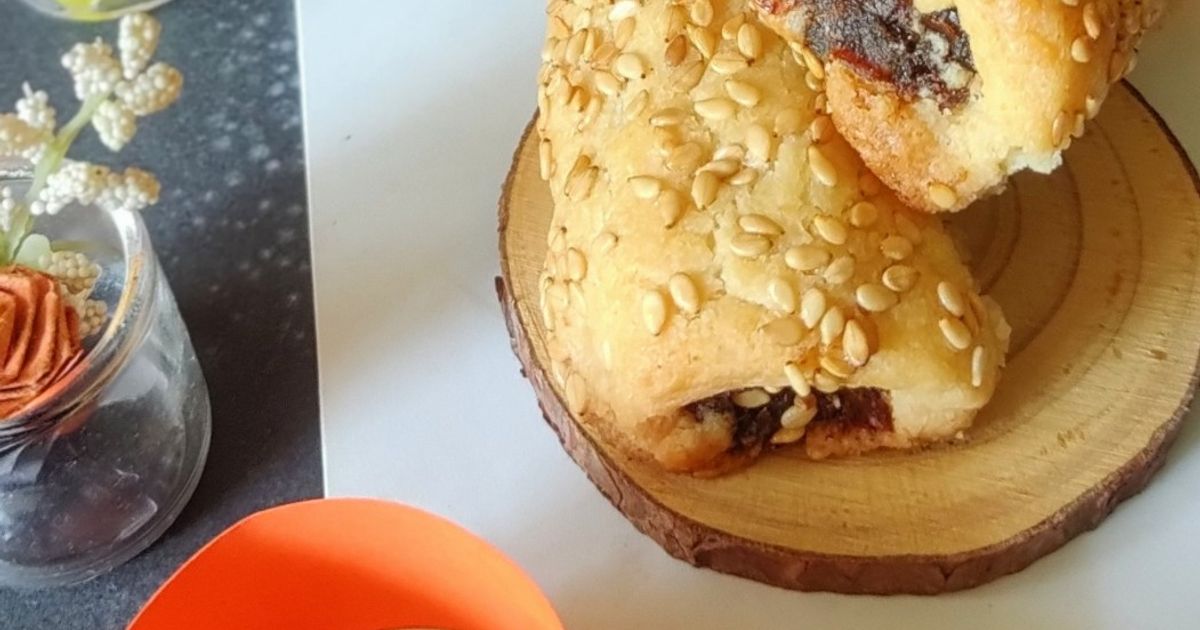 Date Finger Biscuit With Sesame Recipe by Suchitra S(Radhika S) - Cookpad