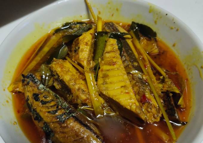 Resep Ikan Pindang Bumbu Kuning Oleh Nada Soraya Cookpad