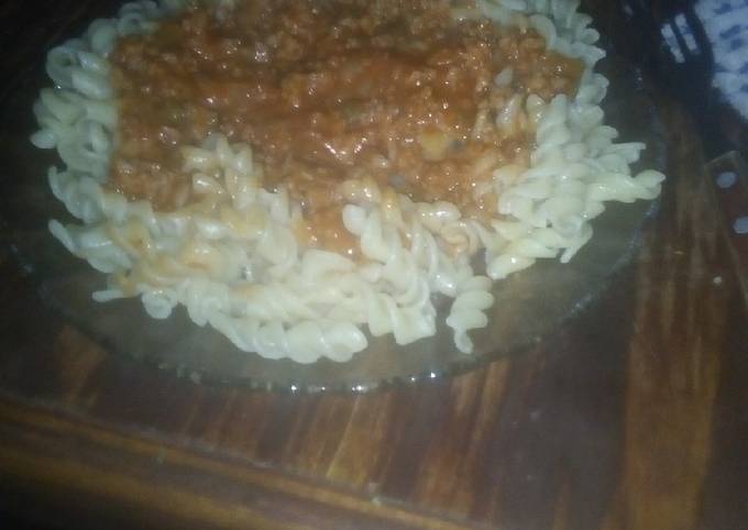 Fideos con tuco Receta de Sofia Martinez- Cookpad