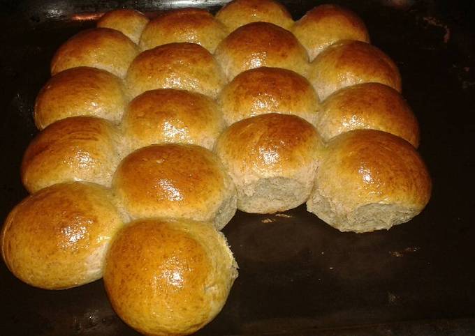 Pancito con salvado Receta de Sergio Gom- Cookpad