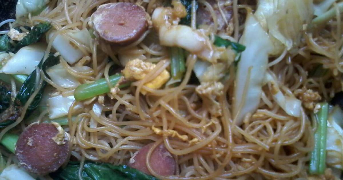 Resep Bihun goreng sosis,plus sayur oleh ibu pia - Cookpad