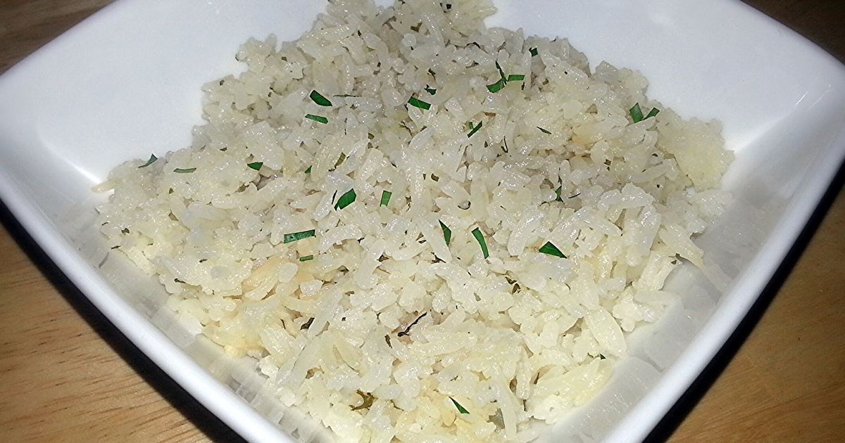 Garlic Butter Jasmine Rice Recipe by craftycookingmama