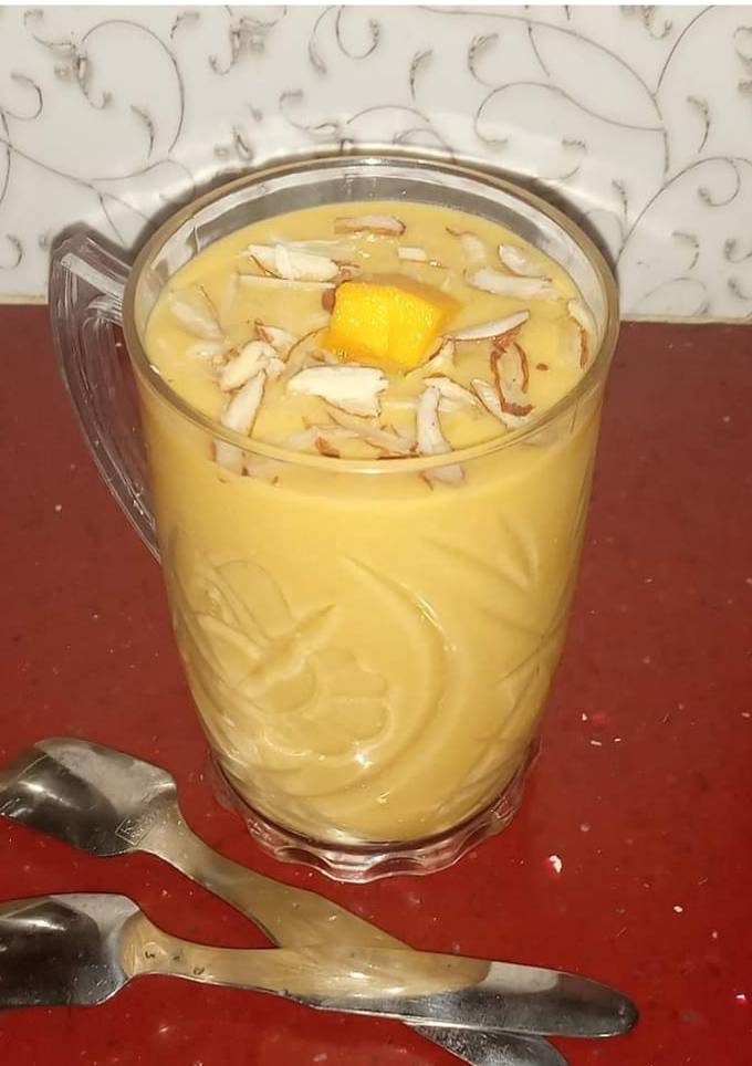 Mango Shake Recipe by veenal durga - Cookpad