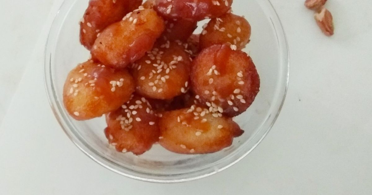 Luqaimat Recipe by Rekha Unni - Cookpad