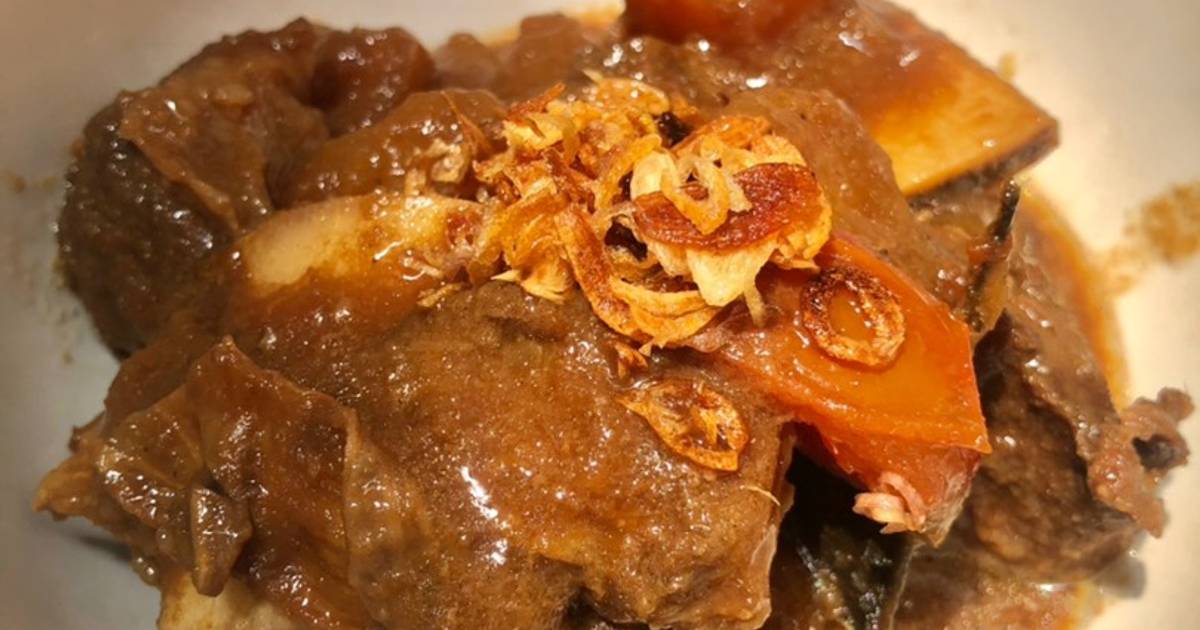 Resep Semur Daging Iga Kentang oleh Mutia Fatya - Cookpad