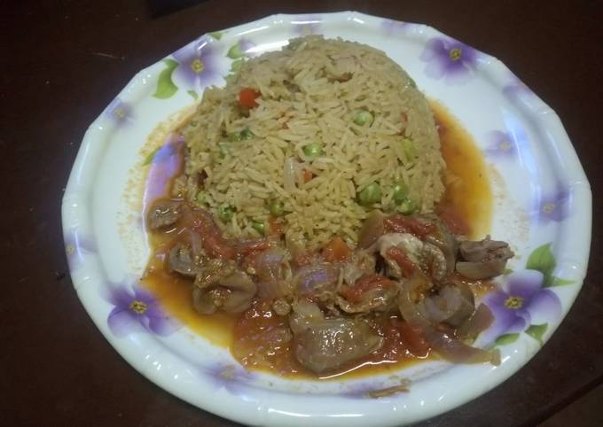 Recipe: Appetizing Gizzards Stew + Rice