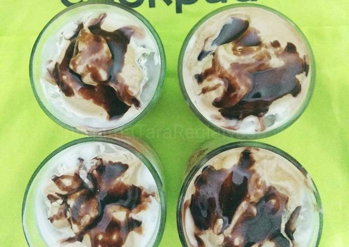 Resep Ice Dalgona Coffe versi Air Es dan UHT oleh Aini mama 2N 2R - Cookpad