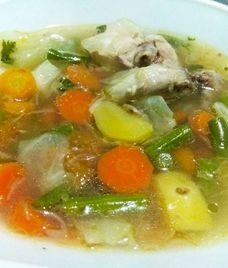 Resep sup ayam sehat dan sedap: Mudah dibuat