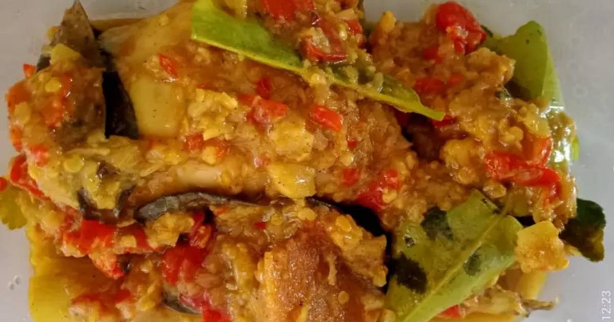 Resep Paha ayam bumbu rica rica oleh riska - Cookpad