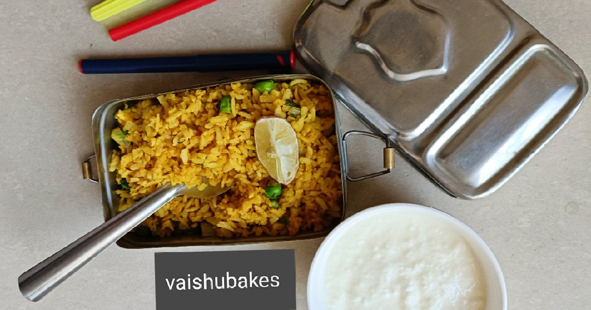 Masala Poha/ Masala Avalakki Recipe by Vaishali Suhas - Cookpad