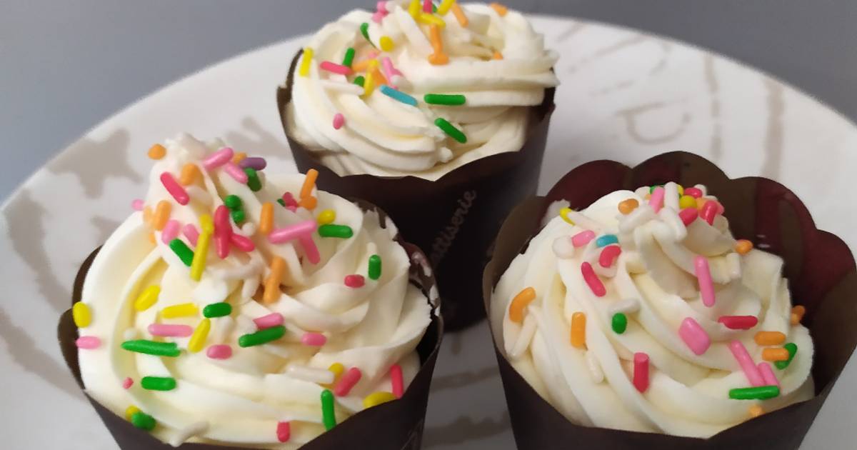 Resep Red velvet cupcake oleh fithriya safarina - Cookpad Resep Red velvet cupcake oleh fithriya safarina - Cookpad