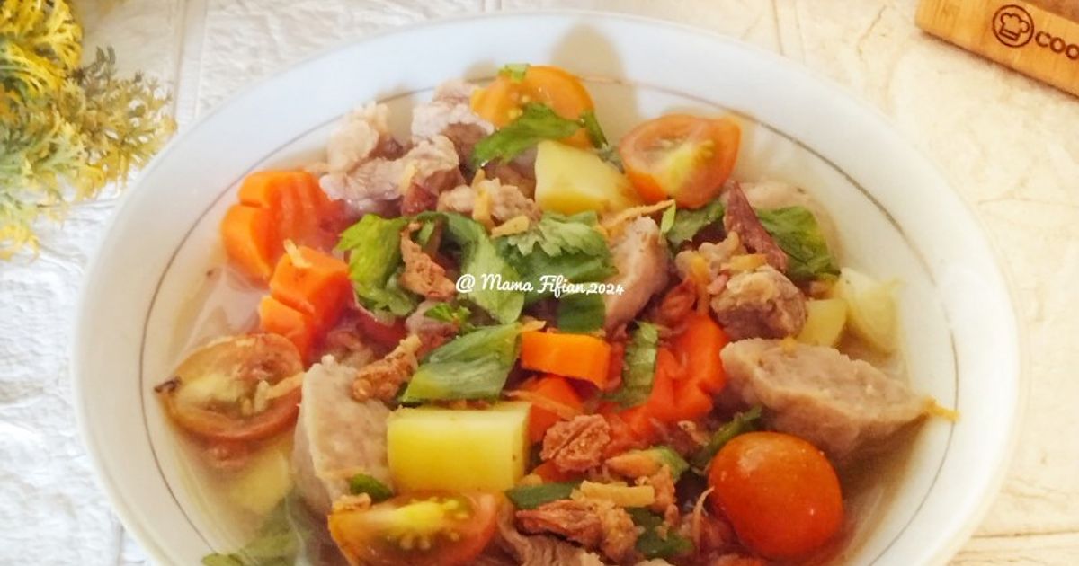 Resep Sop Wortel 🥕 & Kentang 🥔 oleh Lanjarsih/Mama Fifian ...