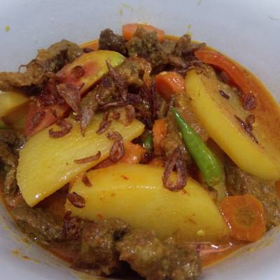 Resep Kari Daging Sapi Simpel oleh Syarifah Ryeeva Al-mahdaly - Cookpad