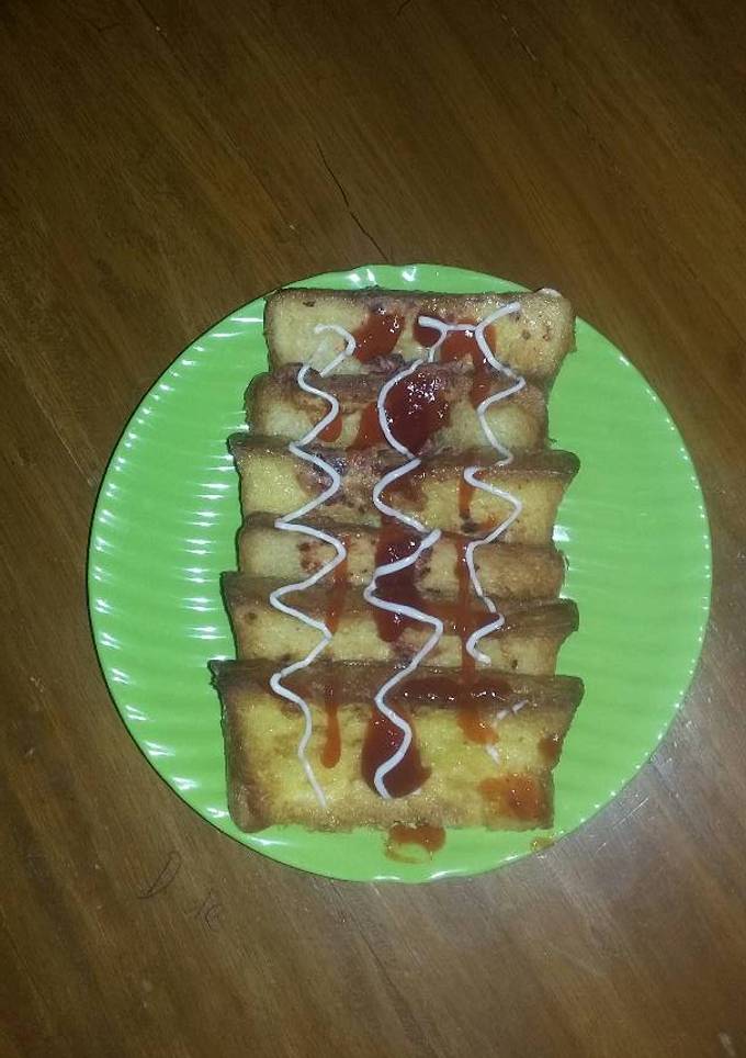 Resep Roti goreng telur kornet oleh erna hoeriah - Cookpad