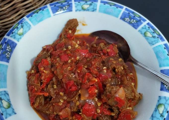 Resep Sambal Dendeng Basah oleh Satriu 🧕 - Cookpad