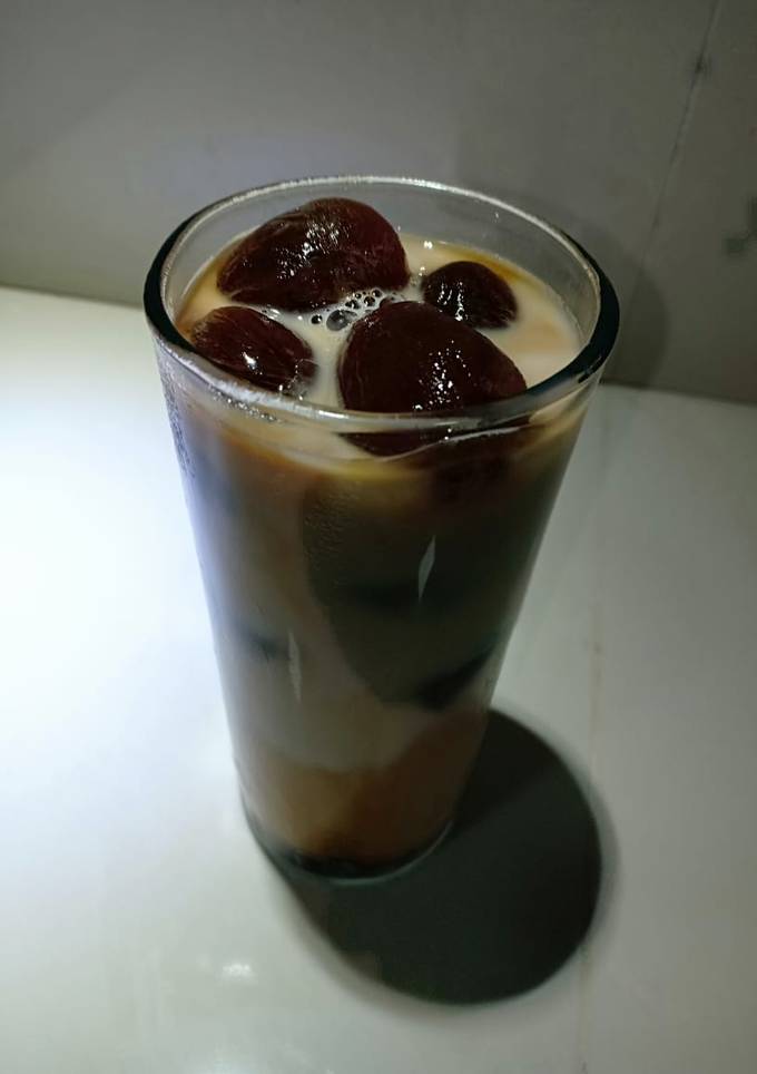 Resep Milk with ice coffee ball oleh Angela Saputri - Cookpad