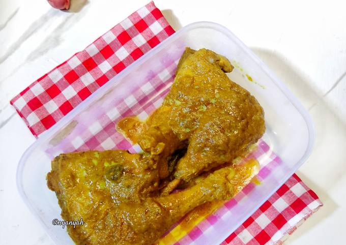 Resep Bebek Ungkep Empuk Gurih oleh Nyanyah - Cookpad