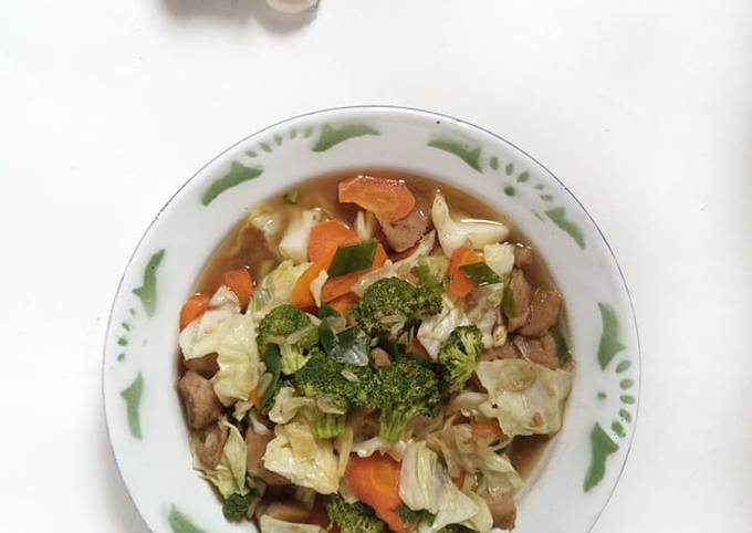 Resep 41.Capcay bakso saos tiram oleh Selvia oktaviani - Cookpad