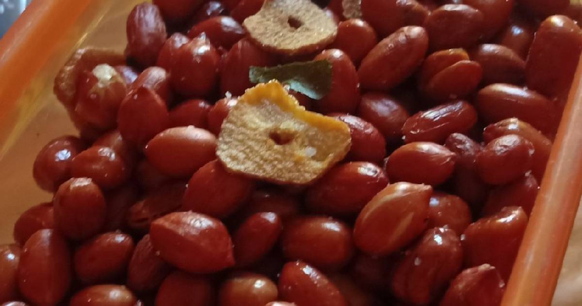 Resep Kacang goreng daun jeruk oleh Dahriansyah Dahri - Cookpad