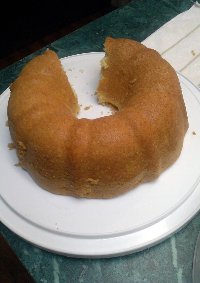 Crunch Pound Cake Recipe by K_Todd12 - Cookpad