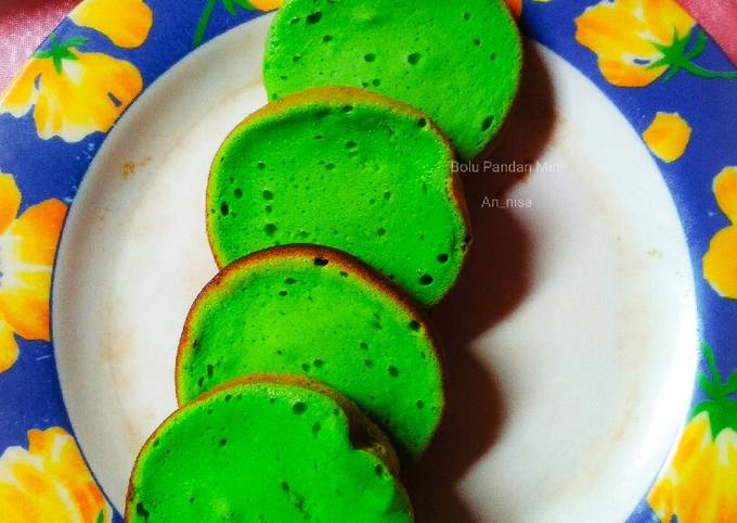 Resep Bolu Pandan Mini oleh Annisa sr - Cookpad
