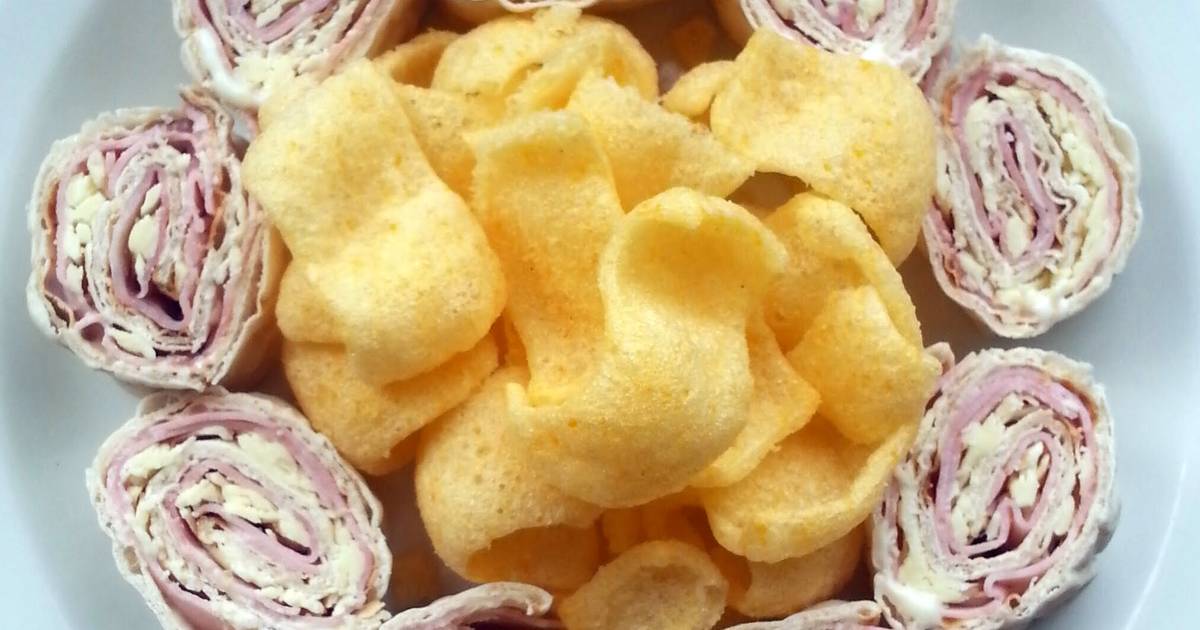 Tortilla Snack Rolls Recipe by Gina - Cookpad
