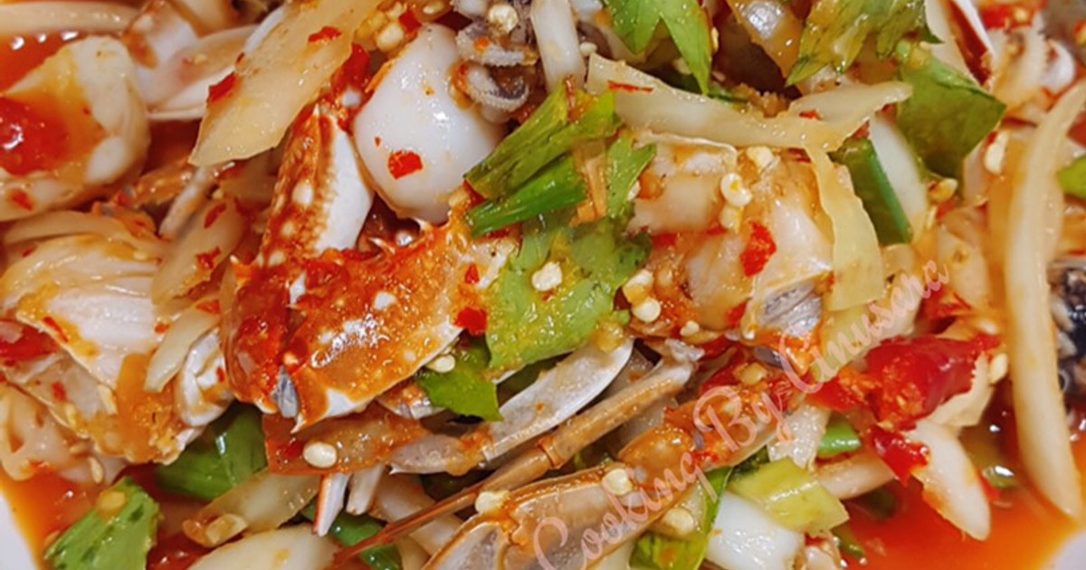 สูตร ยำปูม้าปลาหมึก*สุดซี๊ด* โดย ล้าน เรื่อง กิน - Cookpad