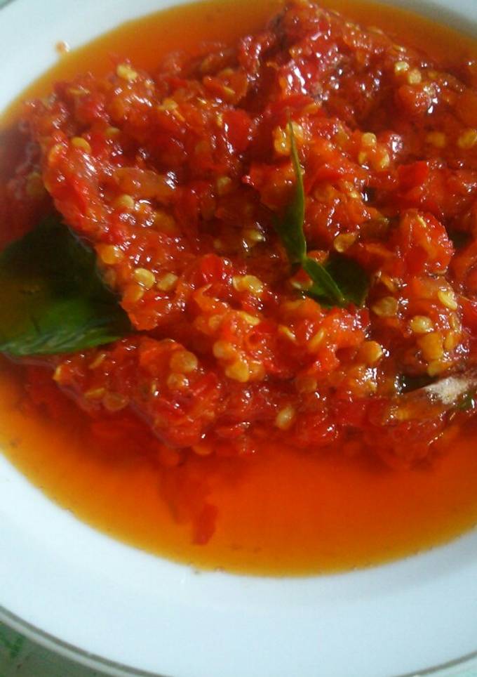 Resep Sambal merah ala Rm padang oleh Camelia Febria Fauzi - Cookpad