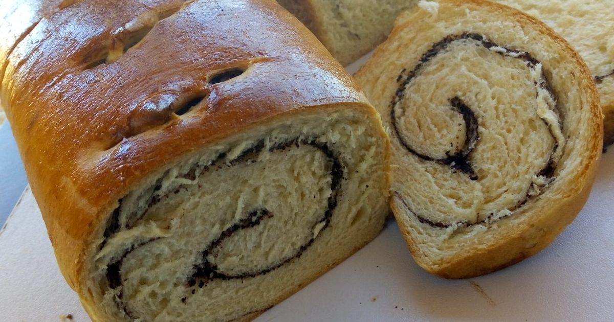 Chocolate And Nut Swirl Bread Recipe by Brian Nickolas Kariuki - Cookpad