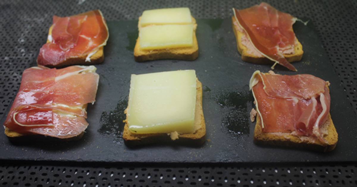 Tostadas con jamón y queso Receta de jorbasmar- Cookpad