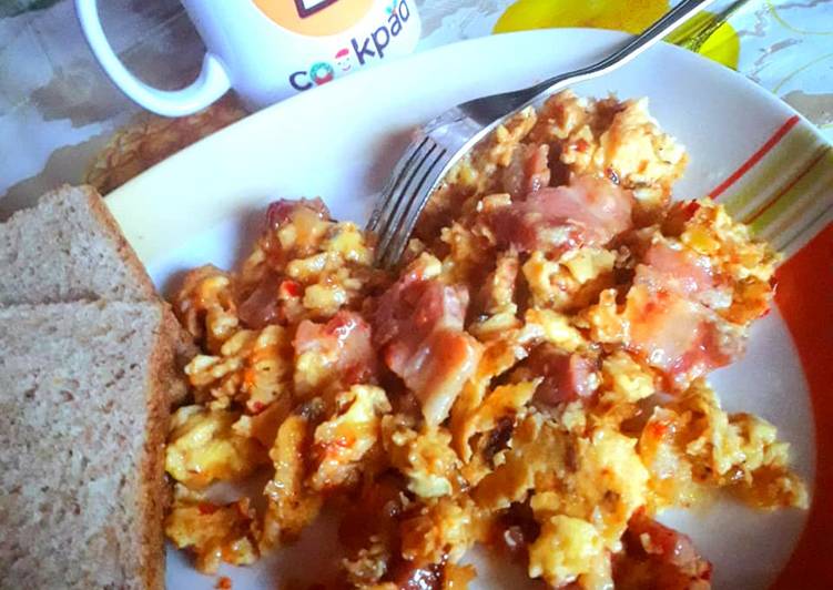 Szalonnás tojás - rántotta | Wagensommer Alexandra receptje - Cookpad ...