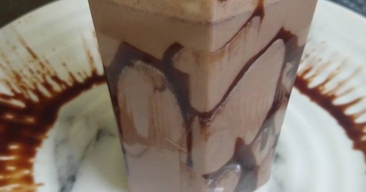 Dark Fantasy Milkshake Recipe by _pjs kitchen_ - Cookpad