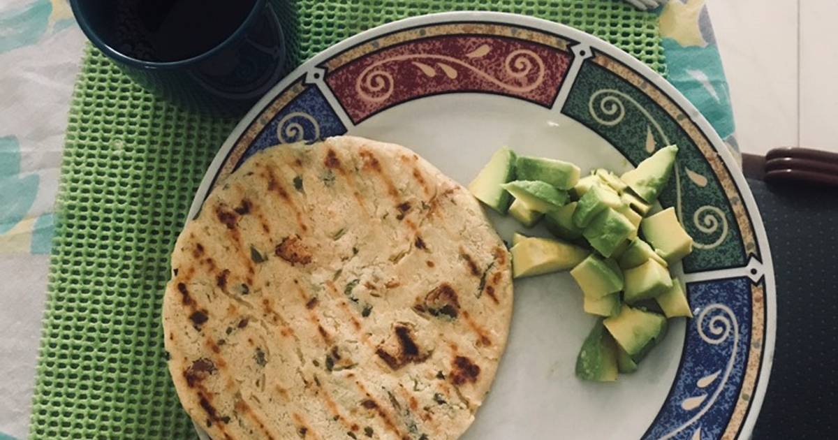 Arepa de chicharrones Receta de Agripina picón.- Cookpad