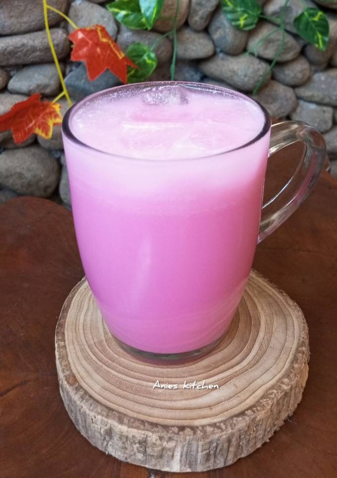 Resep Pink Lava ice Fiber Creme Simpel oleh anisatur raehan - Cookpad