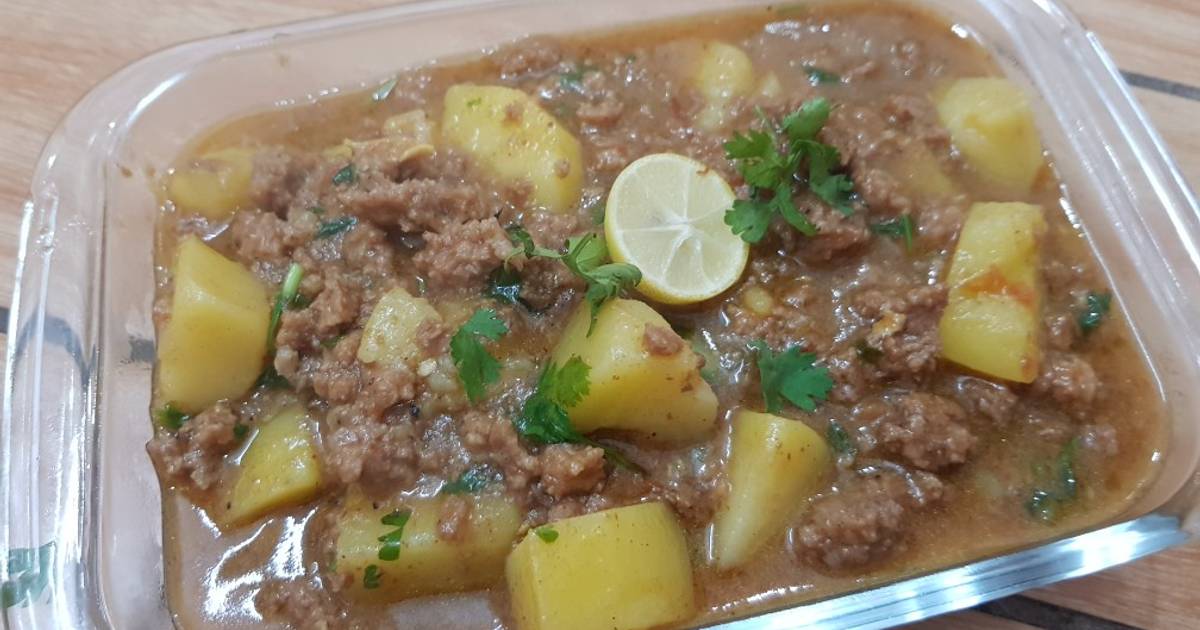 Alu qeema Recipe by Mehwish Bilal - Cookpad