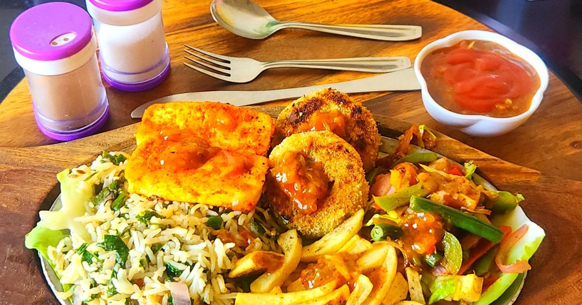 Exotic Veg Sizzler Stir Fried Veggies Patty Garlicky Rice Grilled ...