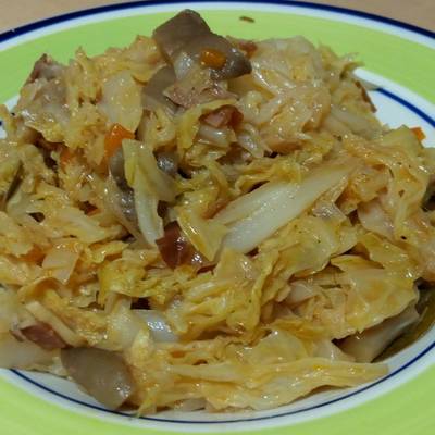 Col guisada con setas Receta de Jesus Carranza- Cookpad