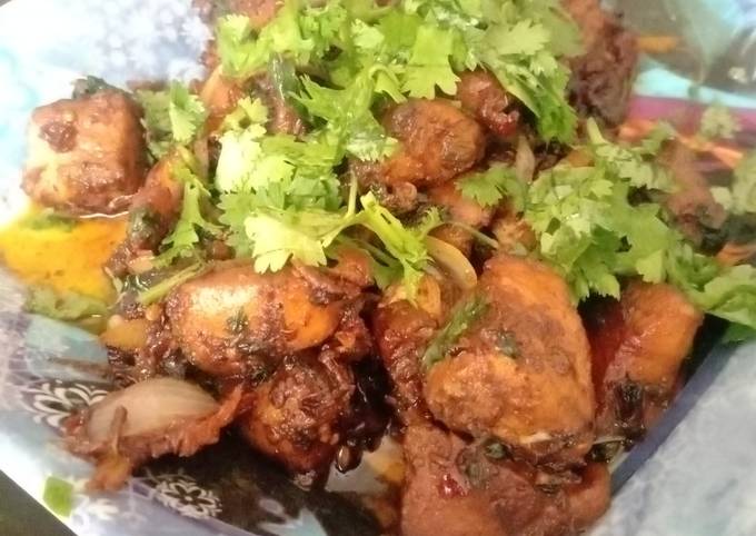 Chicken tikka Karahi 🍲🍲🍲 Recipe by Sarah Ali 🧑‍🍳 - Cookpad