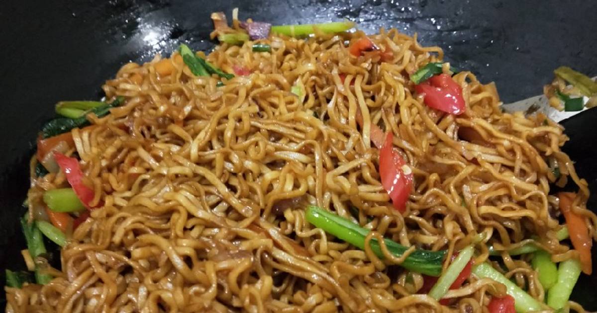 Resep Mie goreng rasa indomie goreng oleh Dea DewiAsiyah - Cookpad