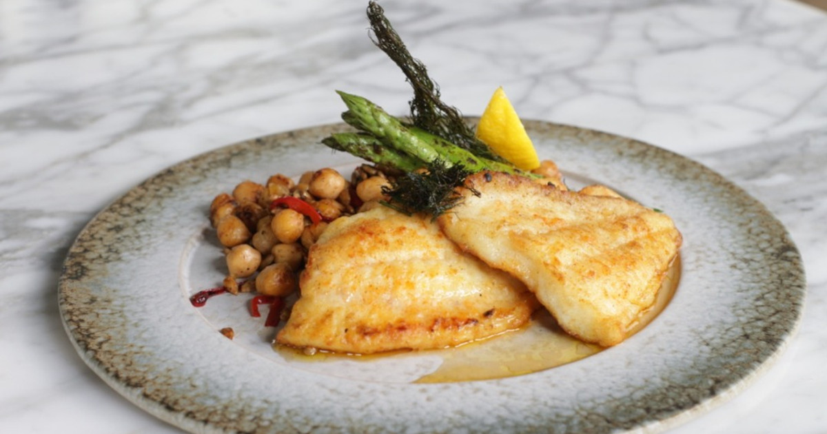Resep Pan Fried Turbot With Light Prawn Sauce Ala Chef Juna Rorimpandey ...