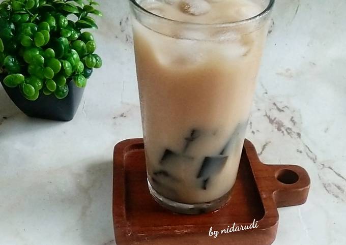 Resep Es Cincau Milk Tea oleh nidarudi - Cookpad