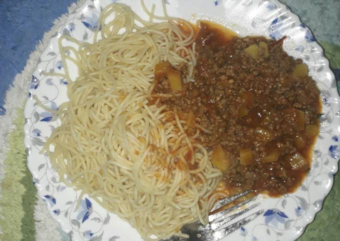 Spaghetti and mince meat Recipe by Jacinta wangoi - Cookpad