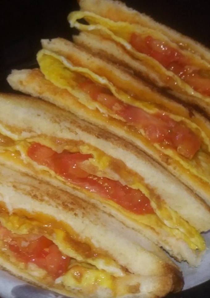 Resep Sandwich Roti Tawar Simple oleh Ana Puspita - Cookpad
