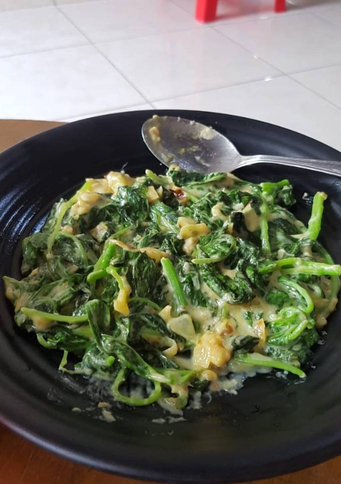 Resep Creamed Spinach ala Koki Joni oleh Irma Joanita - Cookpad