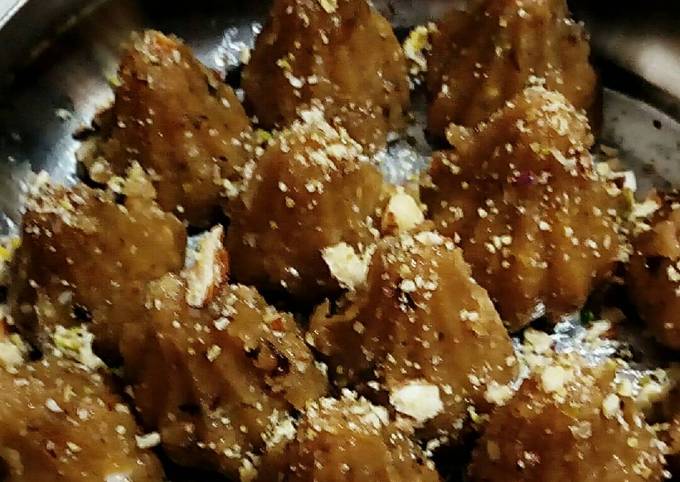Churma jaggery modak Recipe by Dhruti Chaitanya Shah - Cookpad