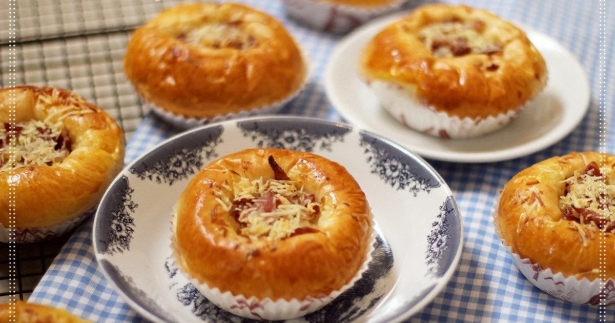 Resep Roti Daging Asap Keju Lembut/Bacon Cheese Bun Favorit Papa oleh ...